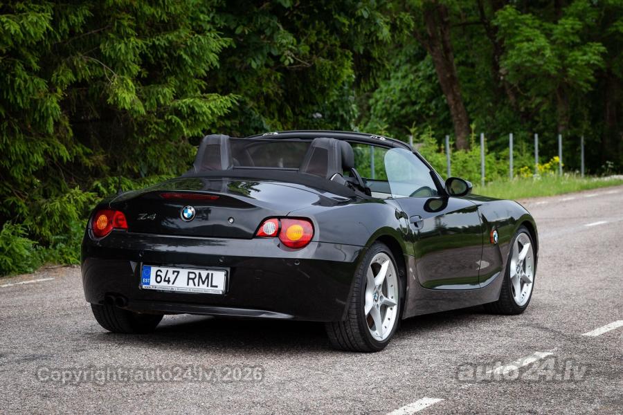 Melns BMW Z4 2003 Tallina, ar dzinēja tilpumu 3.00 L un nobraukumu 225 tūkst. km par 13199 €, foto 5 vietnē AUTOMOTO.COM.LV
