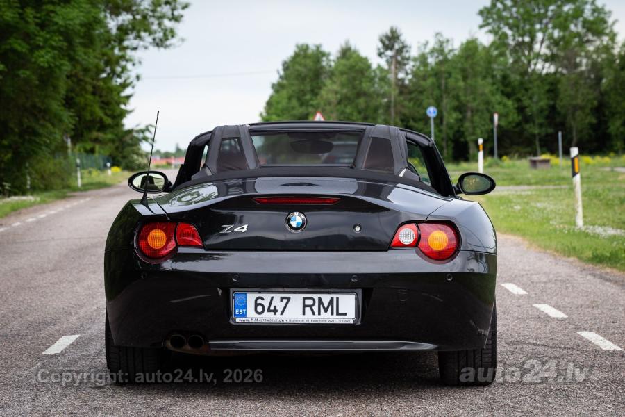 Melns BMW Z4 2003 Tallina, ar dzinēja tilpumu 3.00 L un nobraukumu 225 tūkst. km par 13199 €, foto 6 vietnē AUTOMOTO.COM.LV