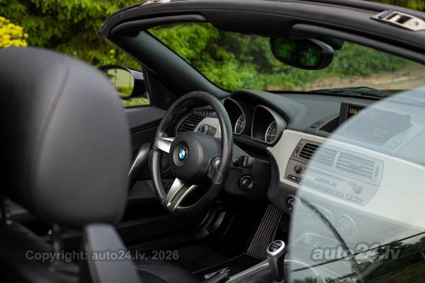 Black BMW Z4 2003 in Tallinn, with an engine capacity of 3.00 L and mileage of 225 thousand km for 13199 €, photo 8 on AUTOMOTO.COM.LV