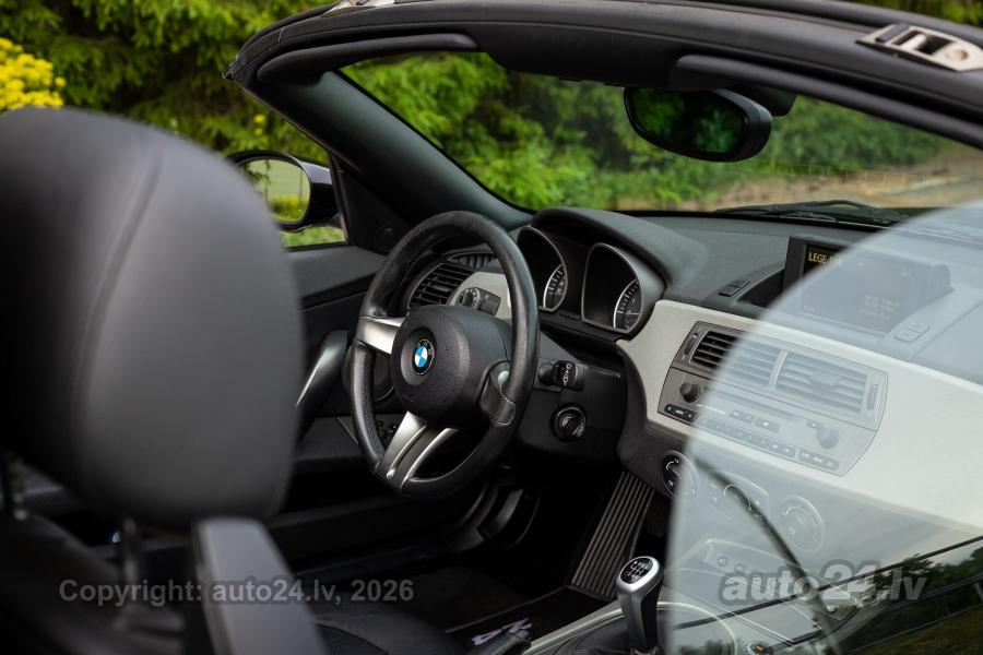 Melns BMW Z4 2003 Tallina, ar dzinēja tilpumu 3.00 L un nobraukumu 225 tūkst. km par 13199 €, foto 9 vietnē AUTOMOTO.COM.LV