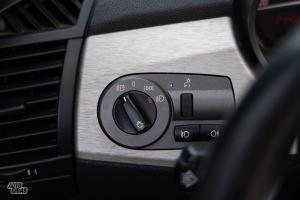 Melns BMW Z4 2003 Viļņa, ar dzinēja tilpumu 2.20 L un nobraukumu 240 tūkst. km par 6999 €, foto 11 vietnē AUTOMOTO.COM.LV