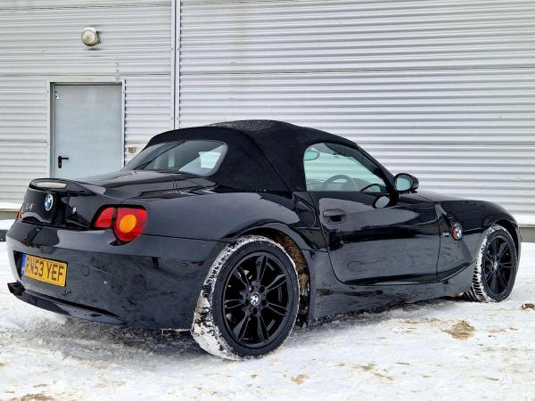 Black BMW Z4 2004 in Vilnius, with an engine capacity of 2.49 L and mileage of 120 thousand km for 3500 €, photo 2 on AUTOMOTO.COM.LV