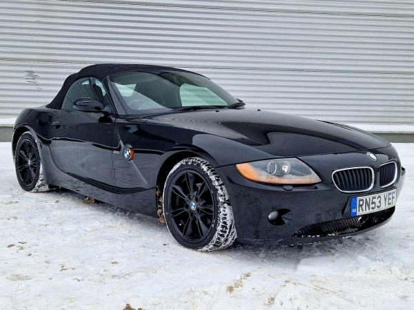 Black BMW Z4 2004 in Vilnius, with an engine capacity of 2.49 L and mileage of 120 thousand km for 3500 €, photo 3 on AUTOMOTO.COM.LV