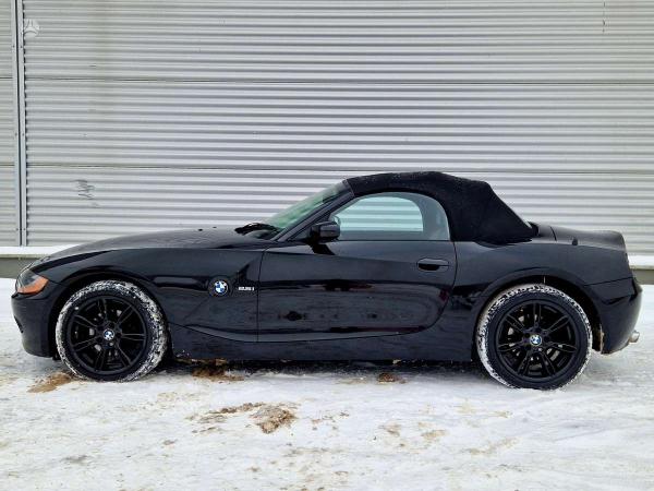 Black BMW Z4 2004 in Vilnius, with an engine capacity of 2.49 L and mileage of 120 thousand km for 3500 €, photo 4 on AUTOMOTO.COM.LV