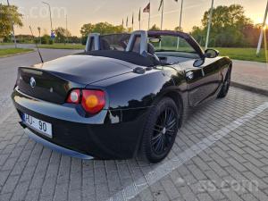 Black BMW Z4 2004 in Liepaja, with an engine capacity of 2.50 L and mileage of 172 thousand km for 8490 €, photo  on AUTOMOTO.COM.LV