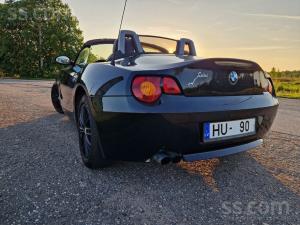 Black BMW Z4 2004 in Liepaja, with an engine capacity of 2.50 L and mileage of 172 thousand km for 8490 €, photo 4 on AUTOMOTO.COM.LV