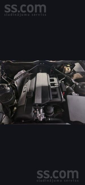 Black BMW Z4 2004 in Liepaja, with an engine capacity of 2.50 L and mileage of 172 thousand km for 8490 €, photo 9 on AUTOMOTO.COM.LV