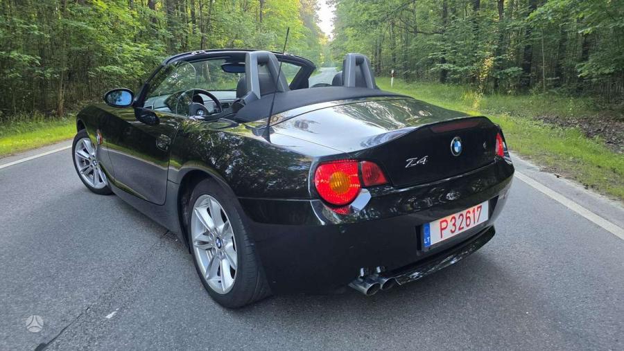 Melns BMW Z4 2004 Viļņa, ar dzinēja tilpumu 2.49 L un nobraukumu 215 tūkst. km par 6900 €, foto 8 vietnē AUTOMOTO.COM.LV