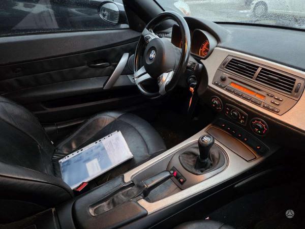 Melns BMW Z4 2005 Marijampole, ar dzinēja tilpumu 0.00 L un nobraukumu 250 tūkst. km par 4200 €, foto 10 vietnē AUTOMOTO.COM.LV