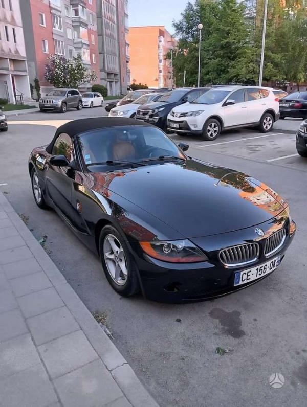 Black BMW Z4 2005 in Taurage, with an engine capacity of 2.17 L and mileage of 190 thousand km for 5900 €, photo 3 on AUTOMOTO.COM.LV
