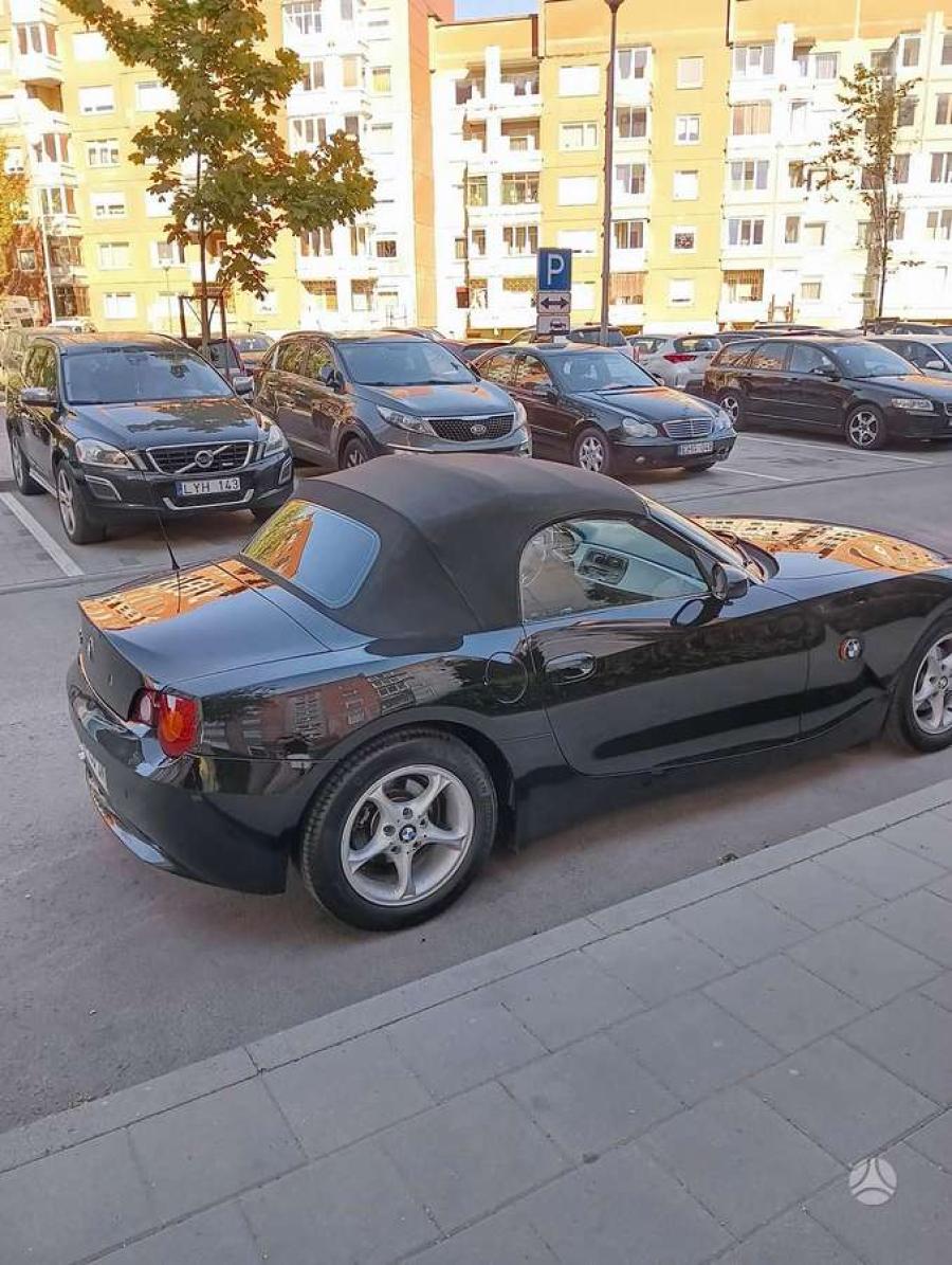 Black BMW Z4 2005 in Taurage, with an engine capacity of 2.17 L and mileage of 190 thousand km for 5900 €, photo 6 on AUTOMOTO.COM.LV