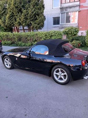 Black BMW Z4 2005 in Taurage, with an engine capacity of 2.17 L and mileage of 190 thousand km for 5900 €, photo 11 on AUTOMOTO.COM.LV
