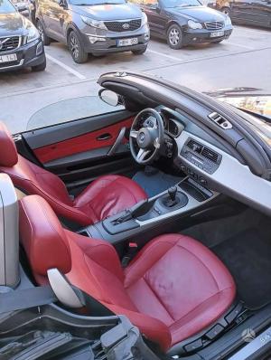 Black BMW Z4 2005 in Taurage, with an engine capacity of 2.17 L and mileage of 190 thousand km for 5900 €, photo 16 on AUTOMOTO.COM.LV