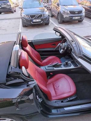 Black BMW Z4 2005 in Taurage, with an engine capacity of 2.17 L and mileage of 190 thousand km for 5900 €, photo 17 on AUTOMOTO.COM.LV