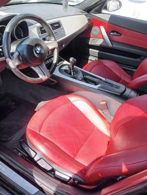 Black BMW Z4 2005 in Taurage, with an engine capacity of 2.17 L and mileage of 190 thousand km for 5900 €, photo 21 on AUTOMOTO.COM.LV