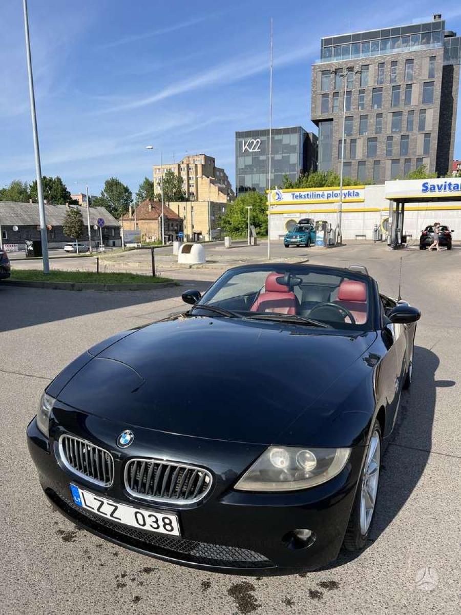 Melns BMW Z4 2005 Viļņa, ar dzinēja tilpumu 2.17 L un nobraukumu 197 tūkst. km par 6999 €, foto 6 vietnē AUTOMOTO.COM.LV