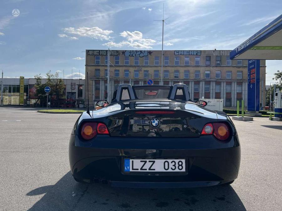 Melns BMW Z4 2005 Viļņa, ar dzinēja tilpumu 2.17 L un nobraukumu 197 tūkst. km par 6999 €, foto 9 vietnē AUTOMOTO.COM.LV