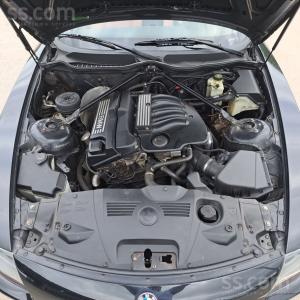 Black BMW Z4 2005 in Riga, with an engine capacity of 2.00 L and mileage of 134 thousand km for 6500 €, photo 7 on AUTOMOTO.COM.LV