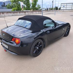 Black BMW Z4 2005 in Riga, with an engine capacity of 2.00 L and mileage of 134 thousand km for 6500 €, photo 11 on AUTOMOTO.COM.LV