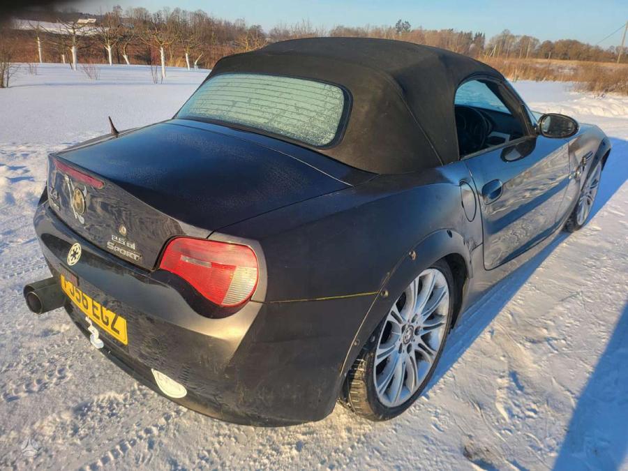 Melns BMW Z4 2006 Kauņa, ar dzinēja tilpumu 2.50 L un nobraukumu 150 tūkst. km par 2850 €, foto 4 vietnē AUTOMOTO.COM.LV
