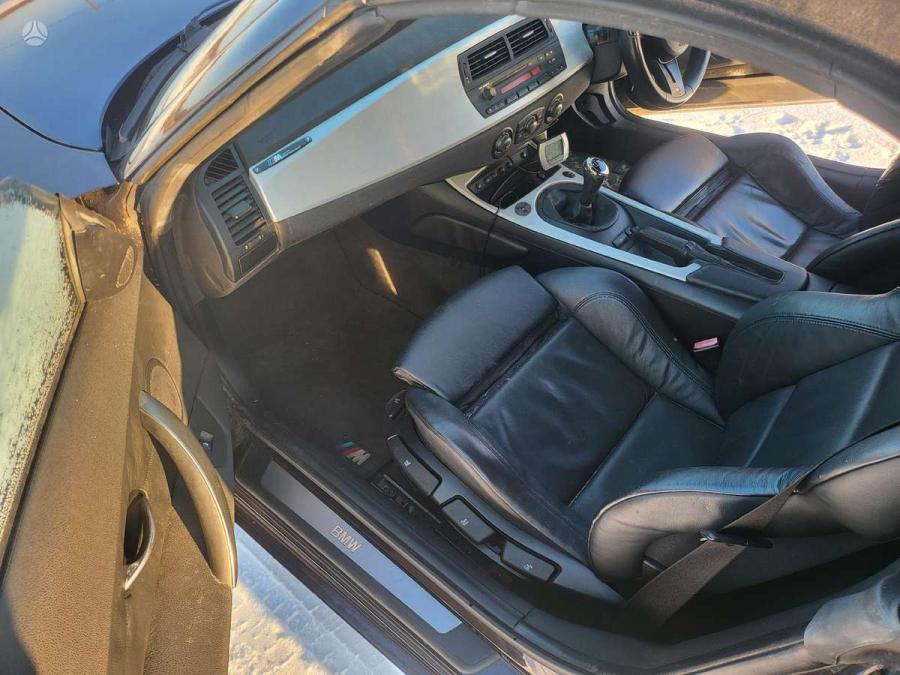 Melns BMW Z4 2006 Kauņa, ar dzinēja tilpumu 2.50 L un nobraukumu 150 tūkst. km par 2850 €, foto 10 vietnē AUTOMOTO.COM.LV