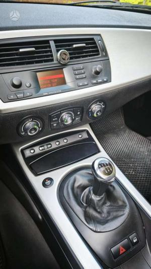 Melns BMW Z4 2006 Šauļi, ar dzinēja tilpumu 3.00 L un nobraukumu 176 tūkst. km par 14800 €, foto 17 vietnē AUTOMOTO.COM.LV