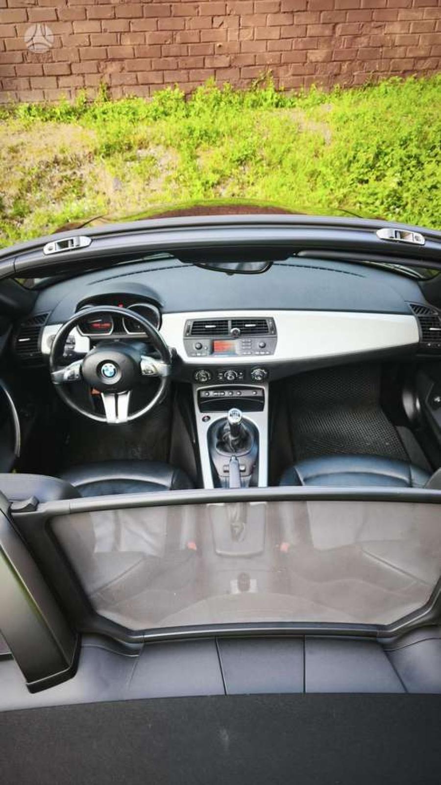 Melns BMW Z4 2006 Šauļi, ar dzinēja tilpumu 3.00 L un nobraukumu 176 tūkst. km par 14800 €, foto 20 vietnē AUTOMOTO.COM.LV