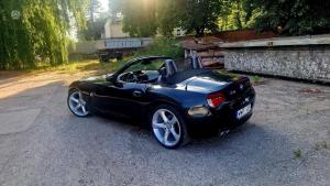 Black BMW Z4 2006 in Silute, with an engine capacity of 2.20 L and mileage of 166 thousand km for 8499 €, photo 7 on AUTOMOTO.COM.LV