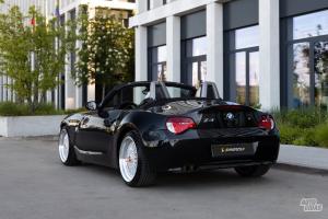Melns BMW Z4 2007 Viļņa, ar dzinēja tilpumu 2.50 L un nobraukumu 245 tūkst. km par 13000 €, foto 5 vietnē AUTOMOTO.COM.LV
