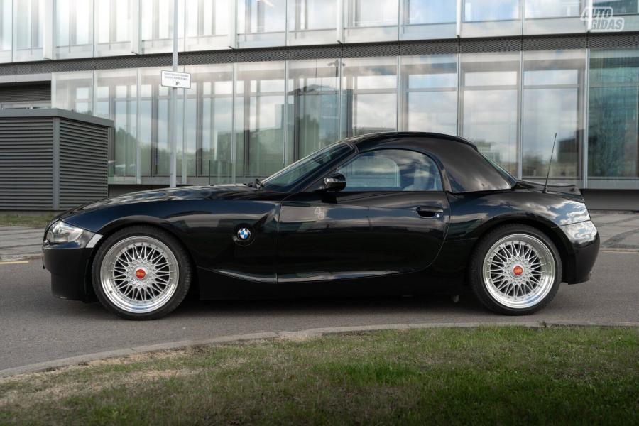 Melns BMW Z4 2007 Viļņa, ar dzinēja tilpumu 2.50 L un nobraukumu 245 tūkst. km par 13000 €, foto 13 vietnē AUTOMOTO.COM.LV