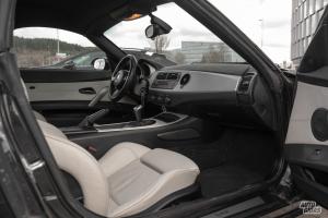 Melns BMW Z4 2007 Viļņa, ar dzinēja tilpumu 2.50 L un nobraukumu 245 tūkst. km par 13000 €, foto 27 vietnē AUTOMOTO.COM.LV