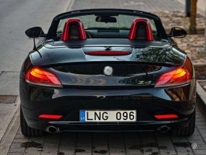 Melns BMW Z4 2012 Šauļi, ar dzinēja tilpumu 3.00 L un nobraukumu 142 tūkst. km par 12900 €, foto 6 vietnē AUTOMOTO.COM.LV