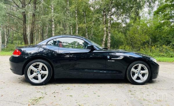 Melns BMW Z4 2013 Rīga, ar dzinēja tilpumu 2.00 L un nobraukumu 0 tūkst. km par 15500 €, foto 9 vietnē AUTOMOTO.COM.LV