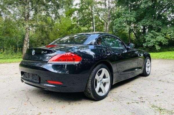 Melns BMW Z4 2013 Rīga, ar dzinēja tilpumu 2.00 L un nobraukumu 0 tūkst. km par 15500 €, foto 10 vietnē AUTOMOTO.COM.LV