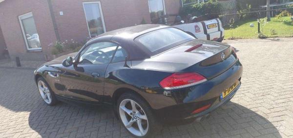 Melns BMW Z4 2014 Kauņa, ar dzinēja tilpumu 2.00 L un nobraukumu 148 tūkst. km par 8990 €, foto 3 vietnē AUTOMOTO.COM.LV