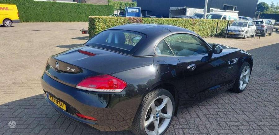 Melns BMW Z4 2014 Kauņa, ar dzinēja tilpumu 2.00 L un nobraukumu 148 tūkst. km par 8990 €, foto 7 vietnē AUTOMOTO.COM.LV