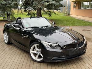 Black BMW Z4 2014 in Kaunas, with an engine capacity of 2.00 L and mileage of 167 thousand km for 9999 €, photo 4 on AUTOMOTO.COM.LV