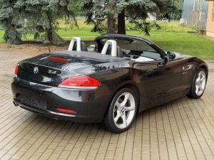 Black BMW Z4 2014 in Kaunas, with an engine capacity of 2.00 L and mileage of 167 thousand km for 9999 €, photo 5 on AUTOMOTO.COM.LV