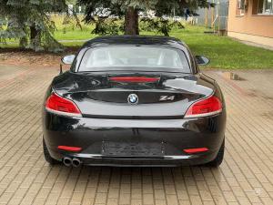 Black BMW Z4 2014 in Kaunas, with an engine capacity of 2.00 L and mileage of 167 thousand km for 9999 €, photo 6 on AUTOMOTO.COM.LV