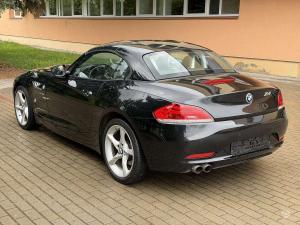 Black BMW Z4 2014 in Kaunas, with an engine capacity of 2.00 L and mileage of 167 thousand km for 9999 €, photo 11 on AUTOMOTO.COM.LV