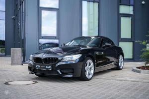 Black BMW Z4 2015 in Kaunas, with an engine capacity of 1.99 L and mileage of 222 thousand km for 15950 €, photo 8 on AUTOMOTO.COM.LV