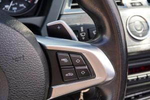 Black BMW Z4 2015 in Kaunas, with an engine capacity of 1.99 L and mileage of 222 thousand km for 15950 €, photo 33 on AUTOMOTO.COM.LV