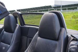 Black BMW Z4 2015 in Kaunas, with an engine capacity of 1.99 L and mileage of 222 thousand km for 15950 €, photo 37 on AUTOMOTO.COM.LV