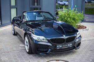 Black BMW Z4 2015 in Kaunas, with an engine capacity of 2.00 L and mileage of 222 thousand km for 15950 €, photo 4 on AUTOMOTO.COM.LV