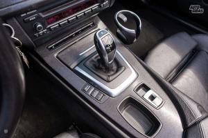 Black BMW Z4 2015 in Kaunas, with an engine capacity of 2.00 L and mileage of 222 thousand km for 15950 €, photo 24 on AUTOMOTO.COM.LV