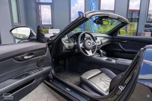 Black BMW Z4 2015 in Kaunas, with an engine capacity of 2.00 L and mileage of 222 thousand km for 15950 €, photo 29 on AUTOMOTO.COM.LV