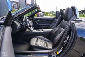 Black BMW Z4 2015 in Kaunas, with an engine capacity of 2.00 L and mileage of 222 thousand km for 15950 €, photo 36 on AUTOMOTO.COM.LV
