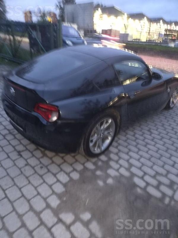 Melns BMW Z4 2007 Rīga, ar dzinēja tilpumu 3.00 L un nobraukumu 31 tūkst. km par 25900 €, foto 3 vietnē AUTOMOTO.COM.LV