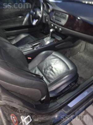 Melns BMW Z4 2007 Rīga, ar dzinēja tilpumu 3.00 L un nobraukumu 31 tūkst. km par 25900 €, foto 9 vietnē AUTOMOTO.COM.LV