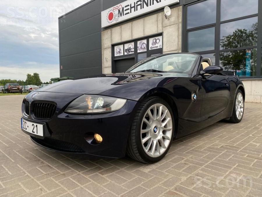 Blue BMW Z4 2005 in Cesis, with an engine capacity of 2.20 L and mileage of 235 thousand km for 8600 €, photo 1 on AUTOMOTO.COM.LV